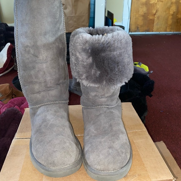 UGG | Shoes | Size 9 Tall Gray Uggs | Poshmark